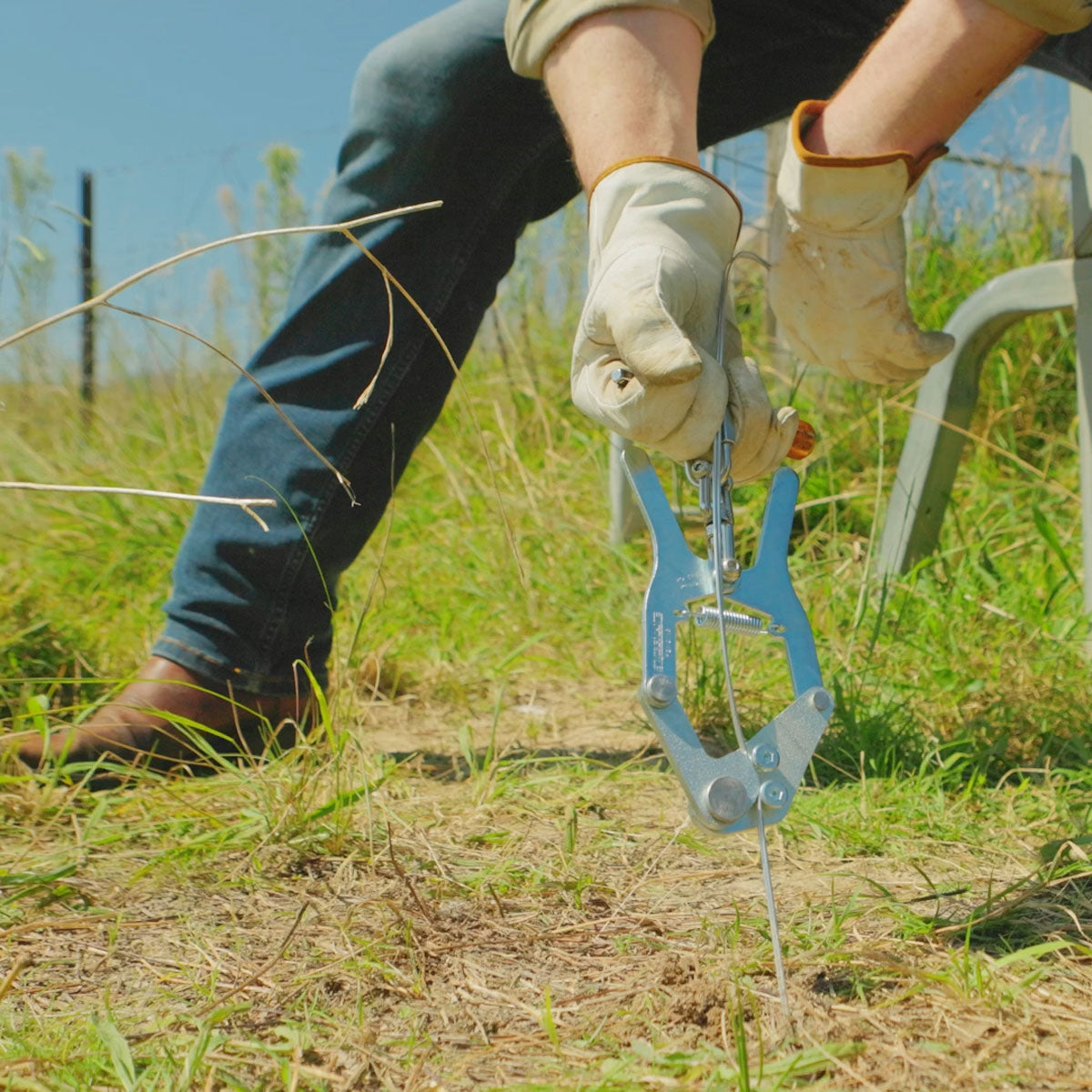 Hand Wire Puller and Gripper – Wireman